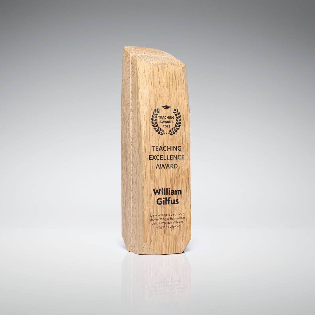 Split Oak Trophy – Handmade and unique design awards